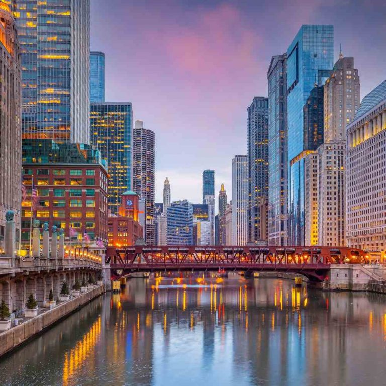Chicago Travel Guide for First-Time Visitors - Travelarii