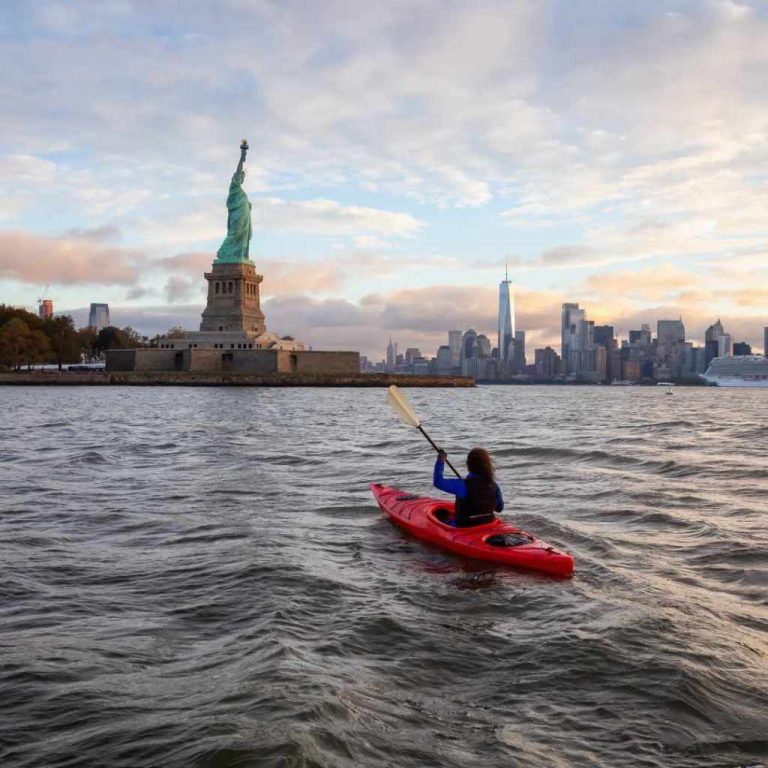 New York Travel Guide: The City That Never Sleeps - Travelarii