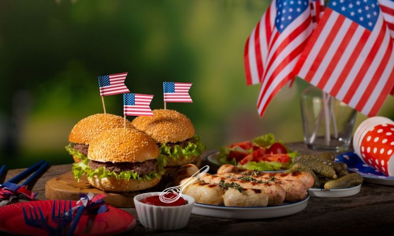 Taste the Flavors of America with 10 Must-Try Dishes - Travelarii